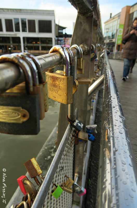 Love locks on Bristol’s Pero’s Bridge – Wheeling It: Tales From a ...