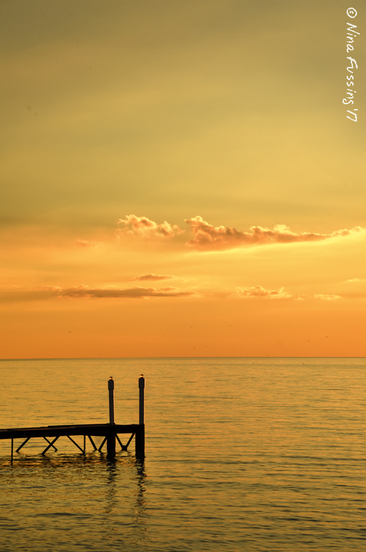 Lake Ontario Sunset – Wheeling It: Tales From a Nomadic Life