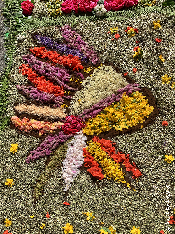 Colorful native art – Wheeling It: Tales From a Nomadic Life